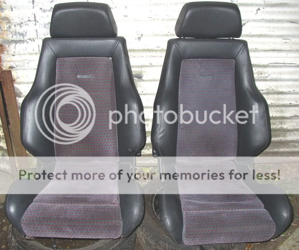 Batman 89 - Batcave Chair (Weird Aliens connection) | RPF Costume and ...