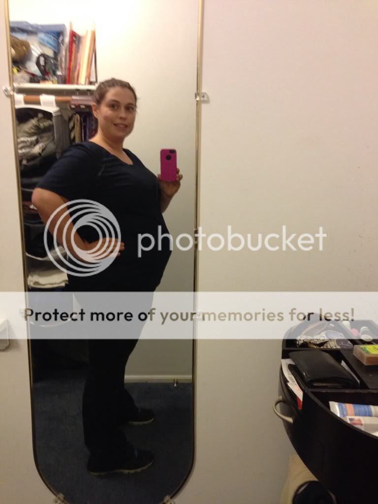 B belly and plus size progression pictures :)) | BabyCenter
